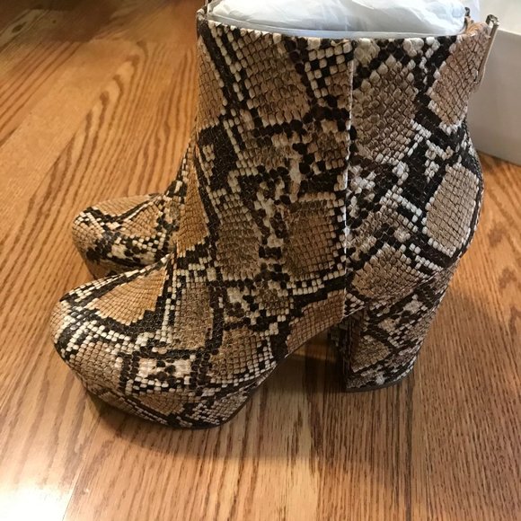 Steve Madden | Shoes | Steve Madden Gusty Tan Snake Block Heel Boot ...